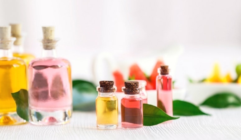 The best essential oils for birth! Looking for which oils to use during ...