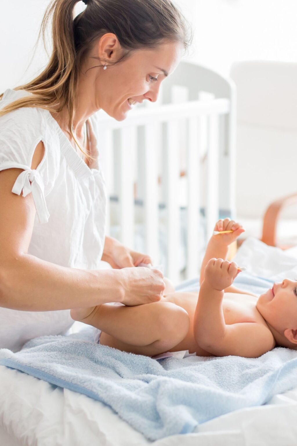 Treat a bad diaper rash on a newborn baby quickly and naturally